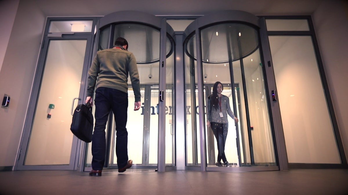 3 Reasons Mantrap Portals Provide the Highest Level of Security ...