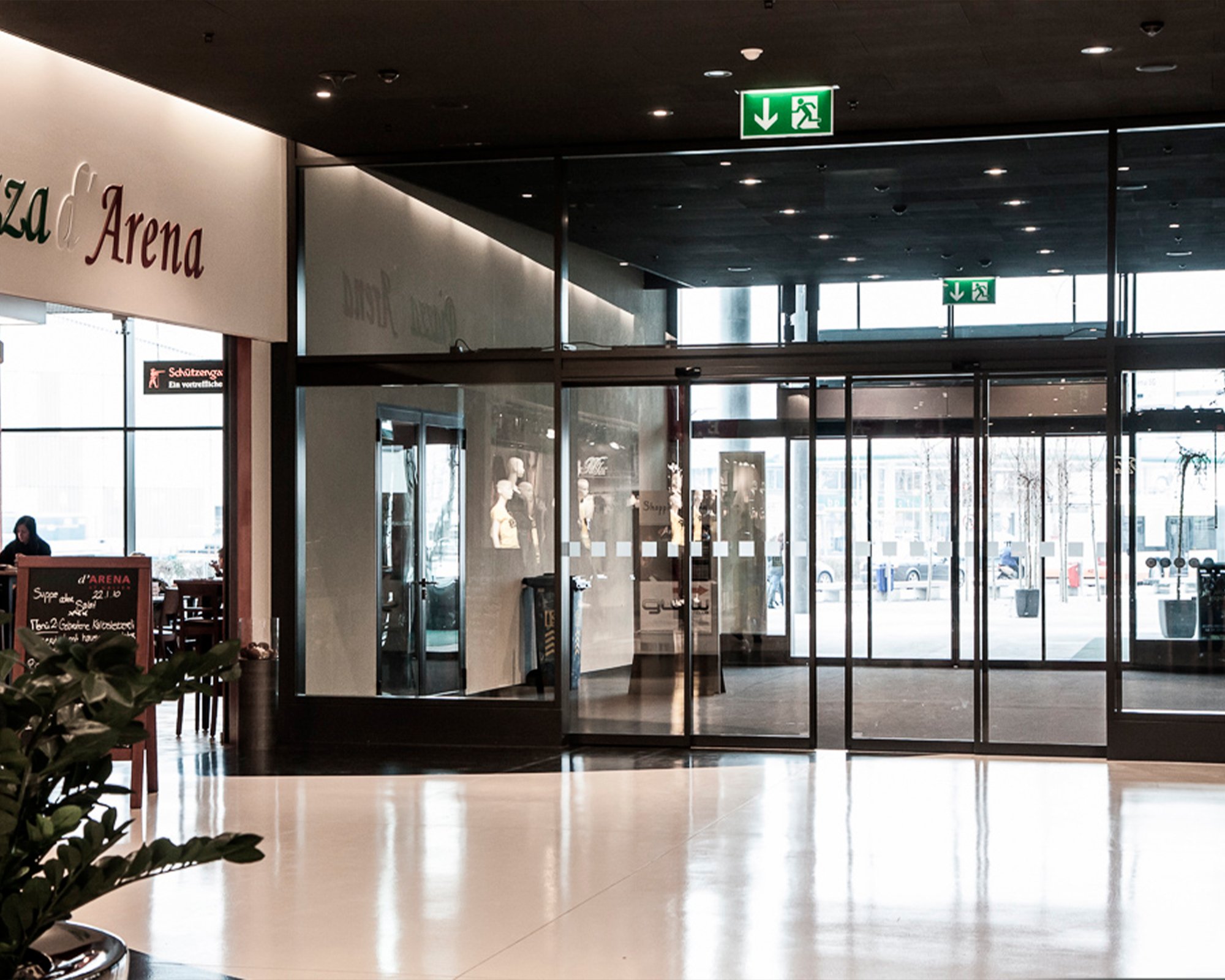 Revolving Door vs Sliding Door: What's Best for Your Building?